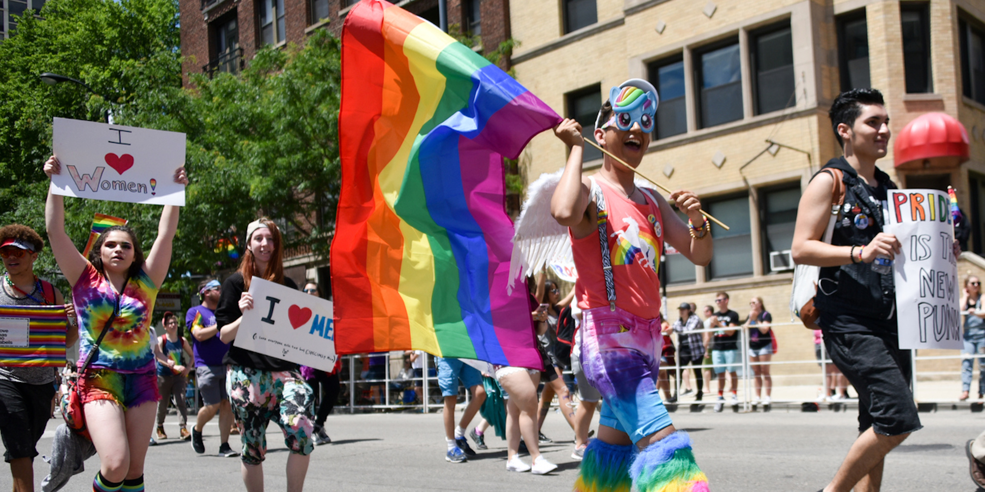 News of the World: The LGBT Community Is Growing in the U.S. While ...