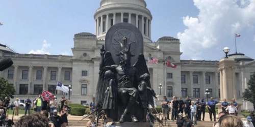 Satanic Temple Raises Hell at the Arkansas Capitol by Unveiling a ...
